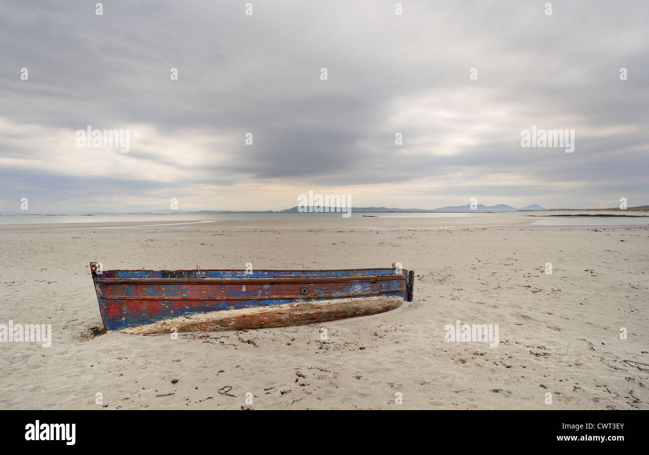 Wreck small wooden boat hi-res stock photography and images - Alamy