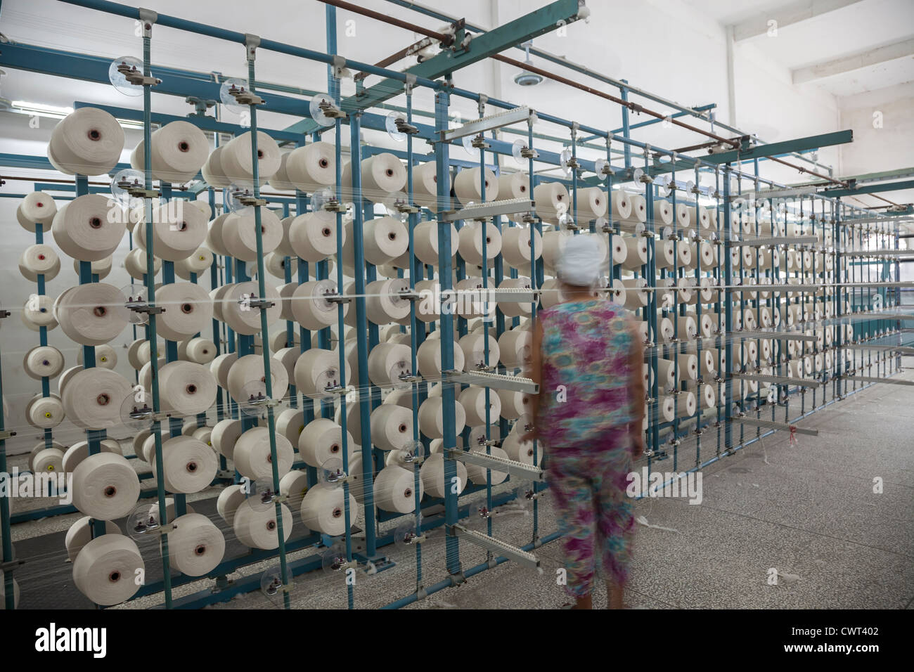 Yarn factory hi-res stock photography and images - Alamy