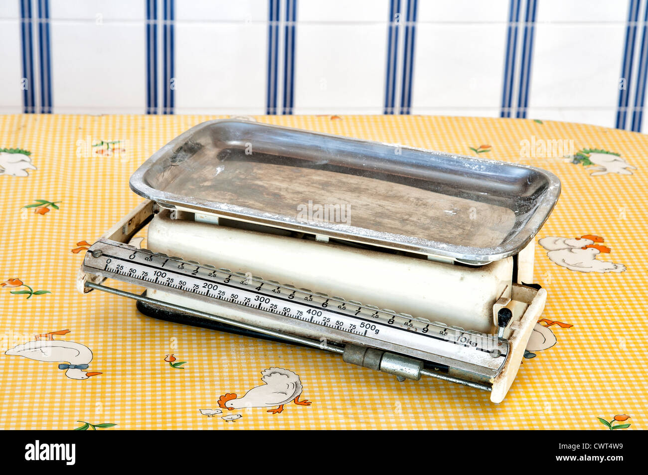 Ancient weight scale hi-res stock photography and images - Alamy