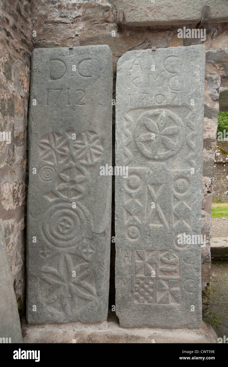 Upright carved stone hi-res stock photography and images - Alamy