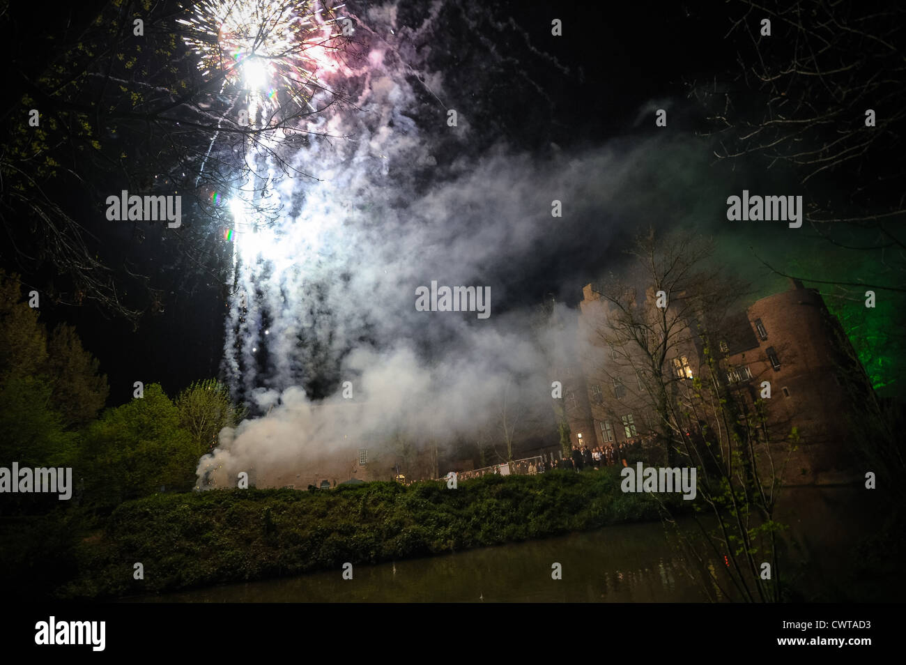 Fireworks structure hi-res stock photography and images - Alamy