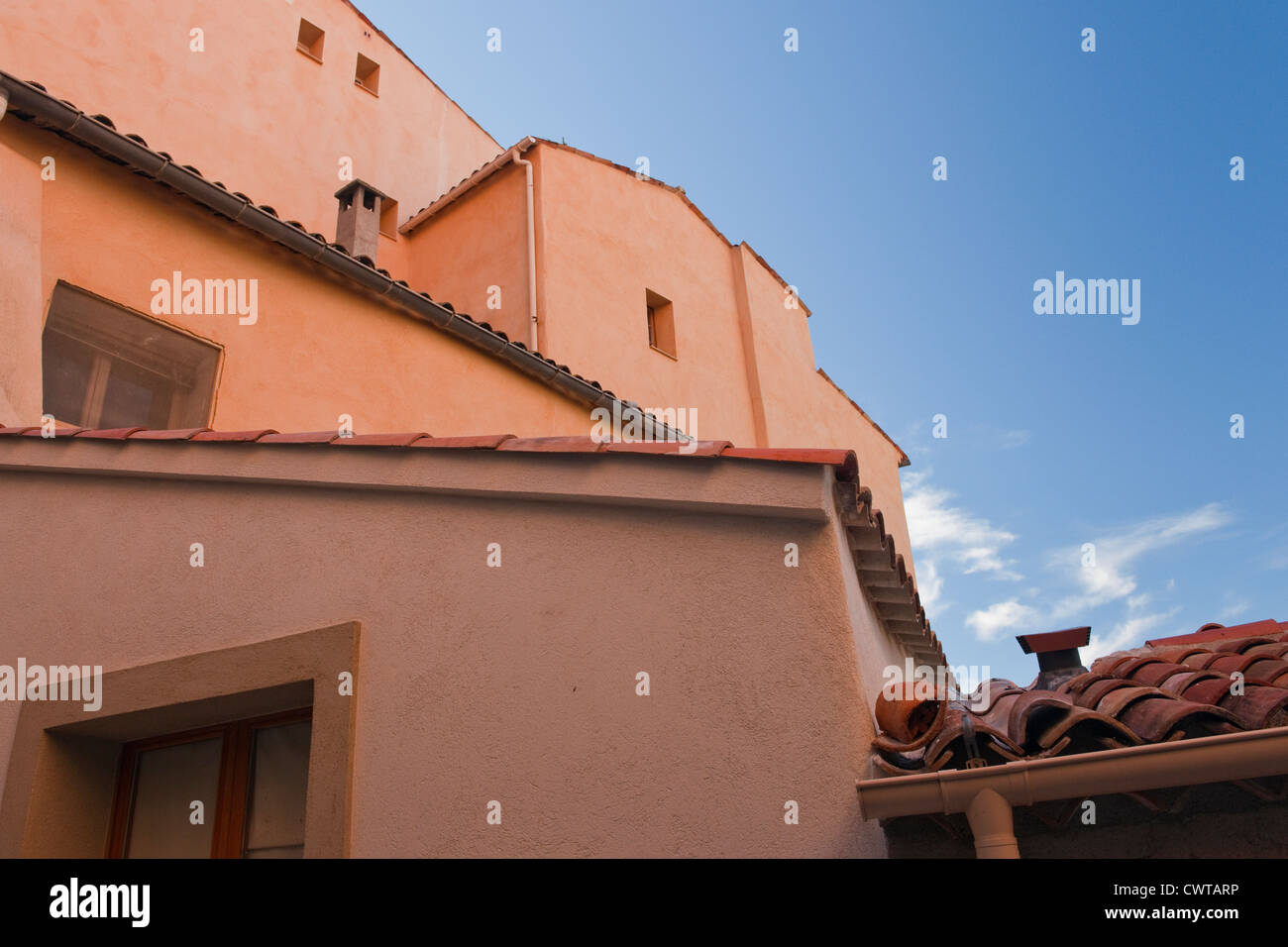 Terracotta house hi-res stock photography and images - Alamy