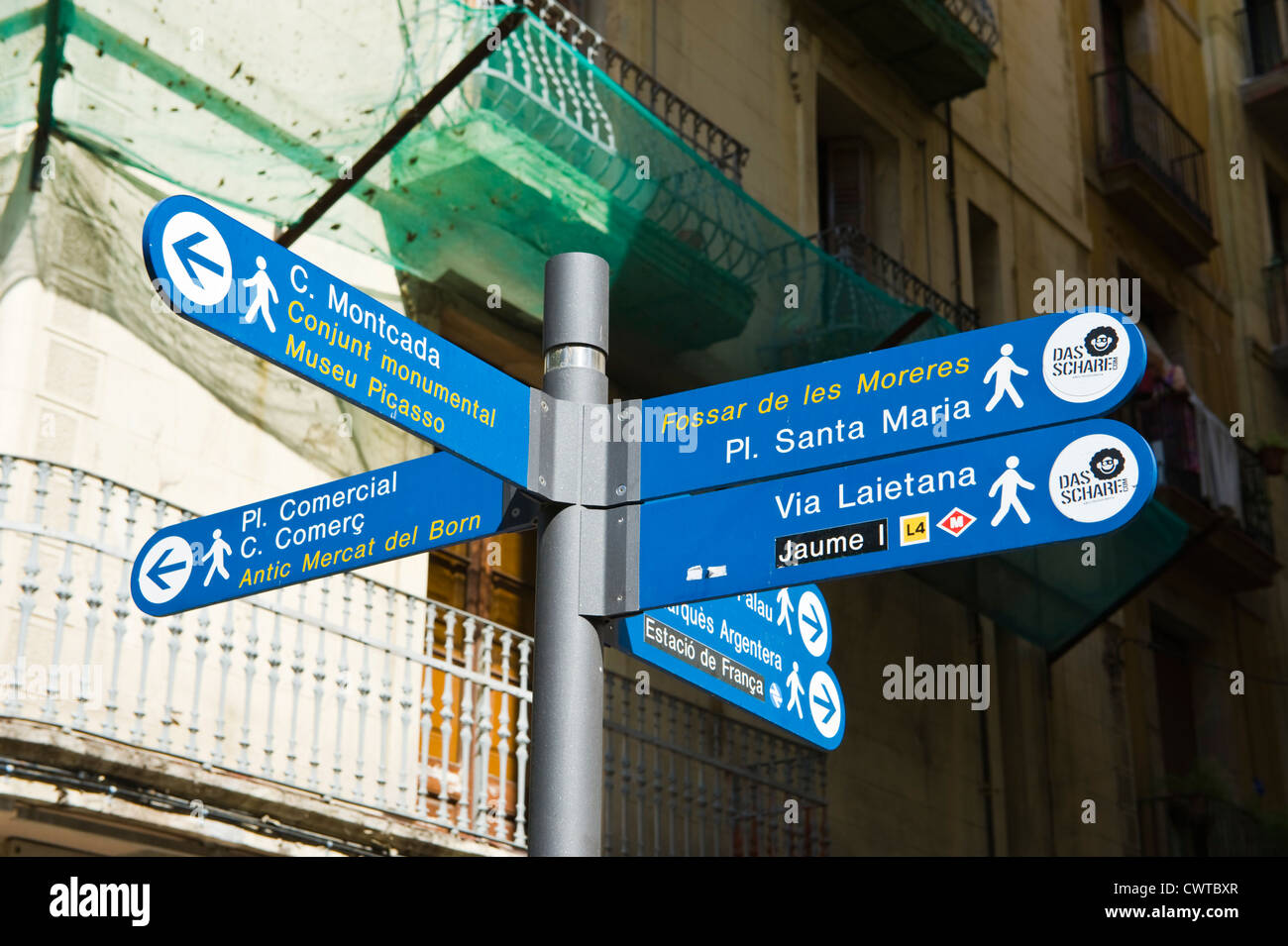Street signs in hi-res stock photography and images - Alamy