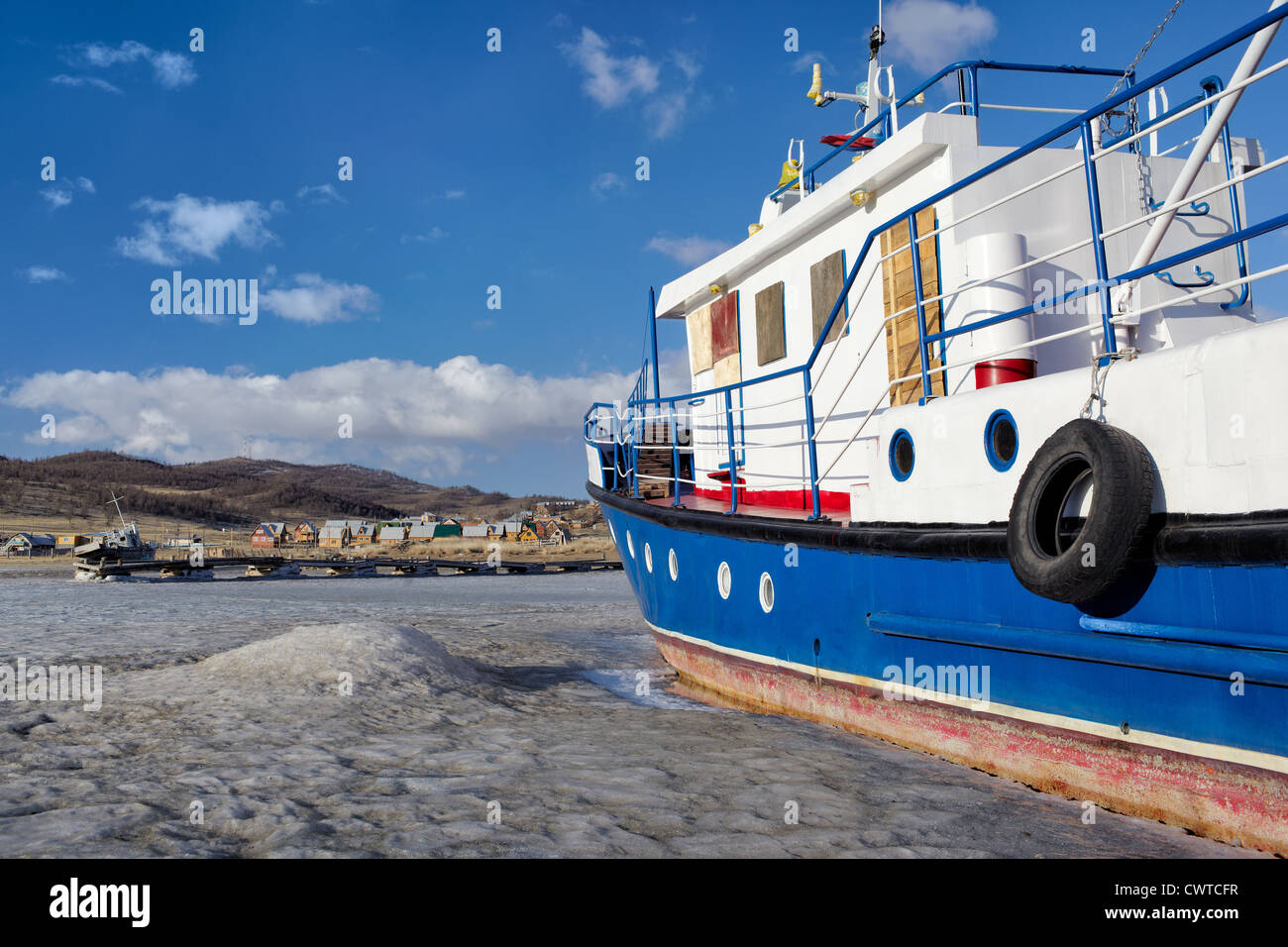 Ice cutter ship hi-res stock photography and images - Alamy