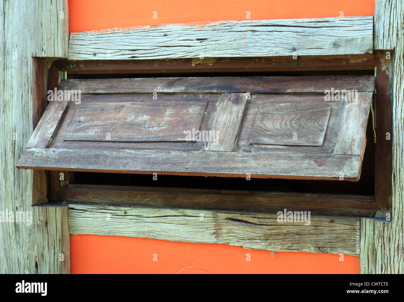 Line art window hi-res stock photography and images - Alamy