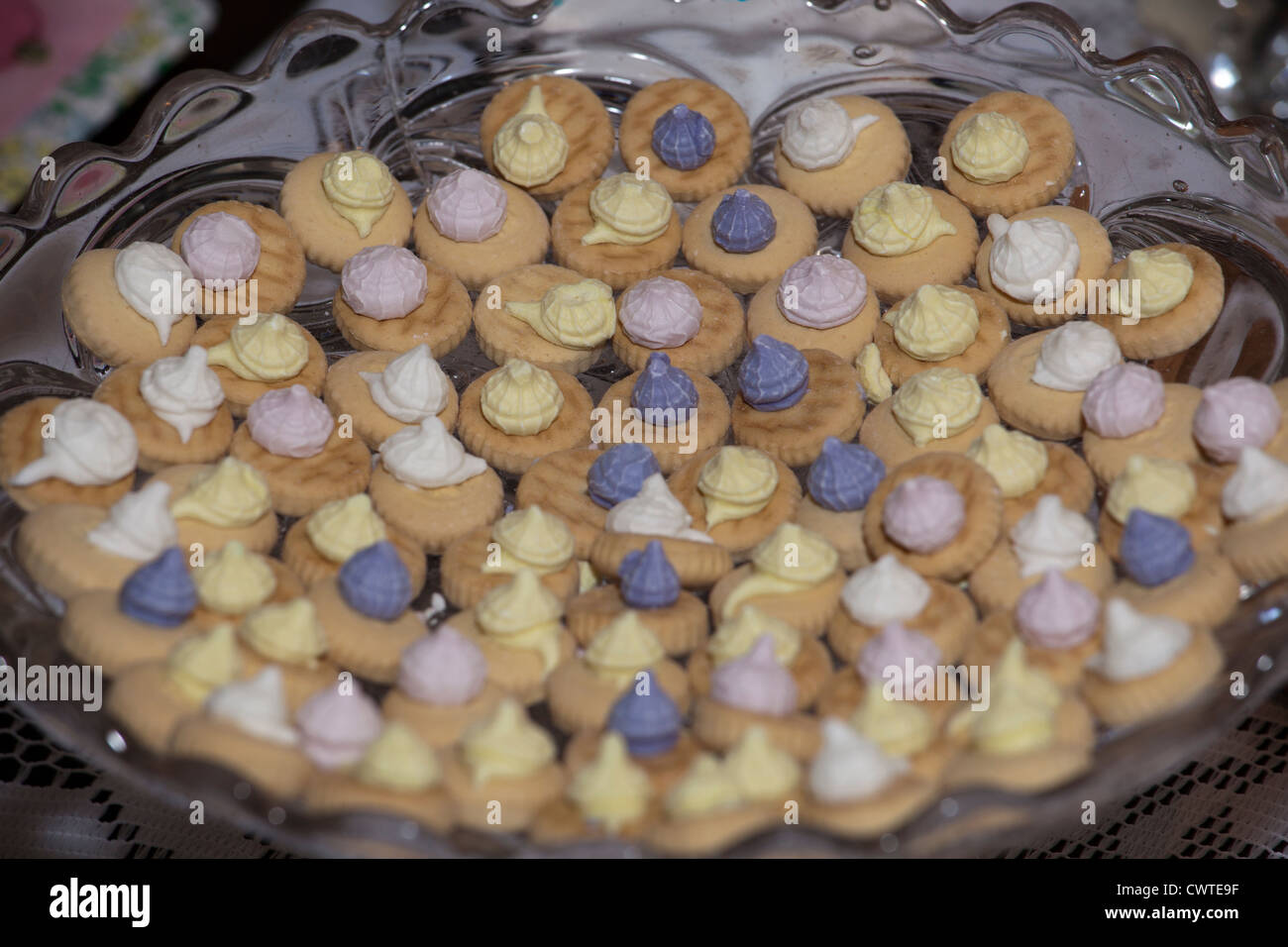 Iced biscuits hi-res stock photography and images - Alamy