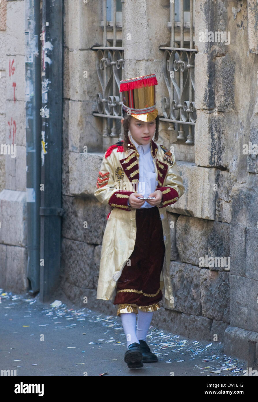 Ultra orthodox jewish child hi-res stock photography and images - Alamy