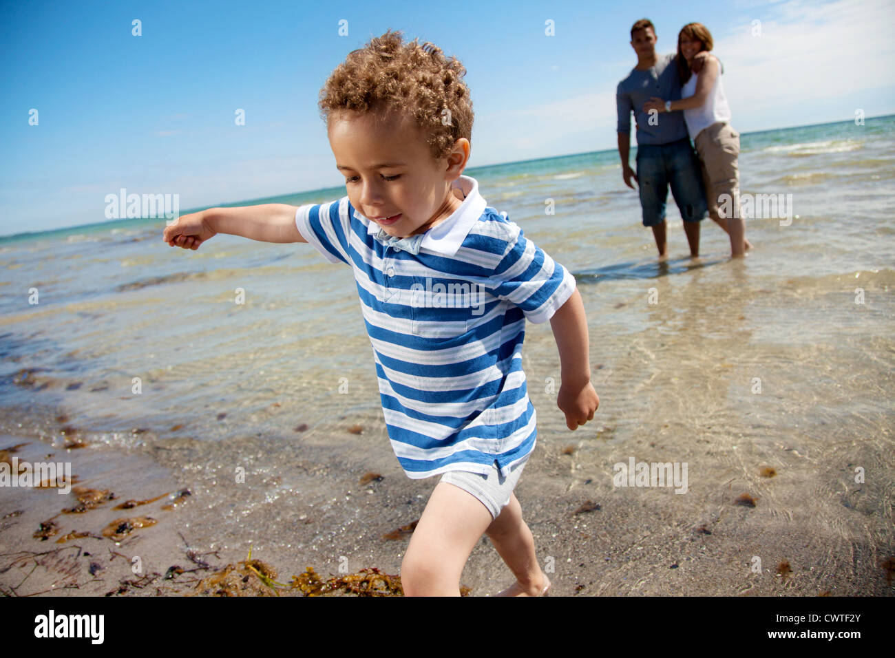 Couple bathing sea hi-res stock photography and images - Alamy