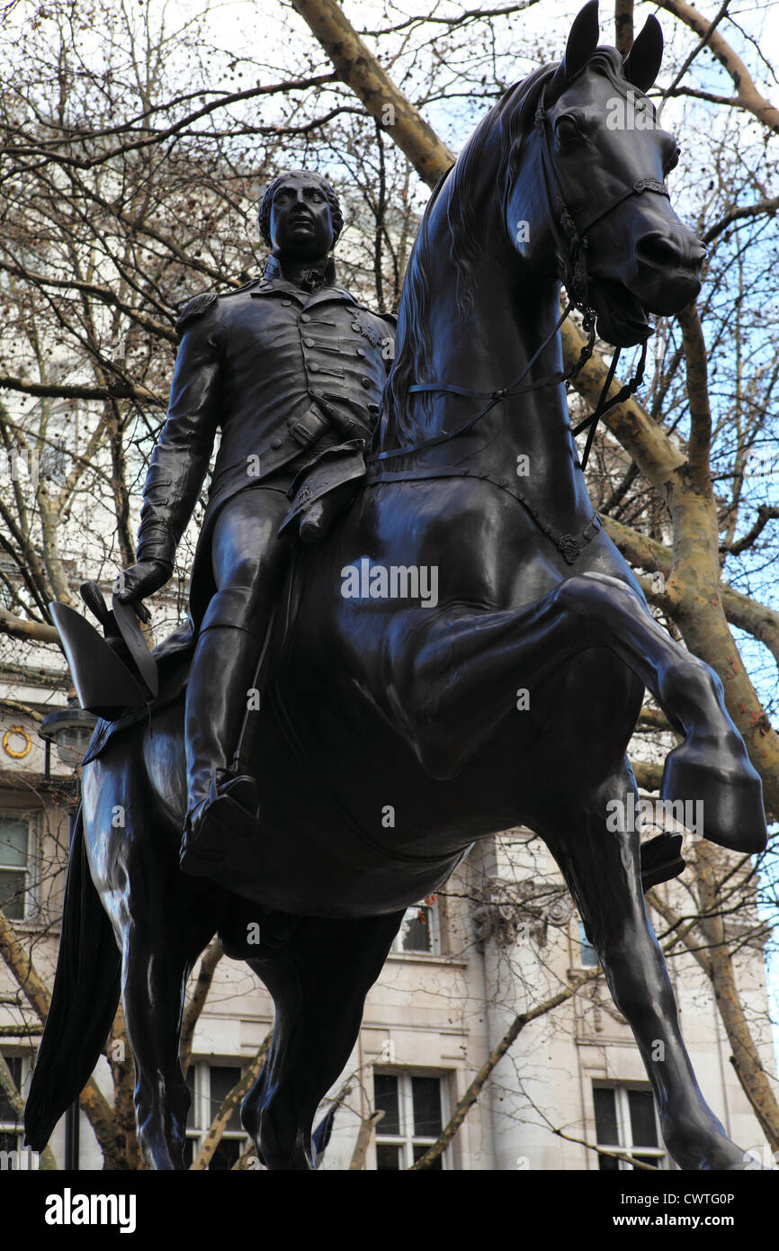 Statue of king george iii hi-res stock photography and images - Alamy