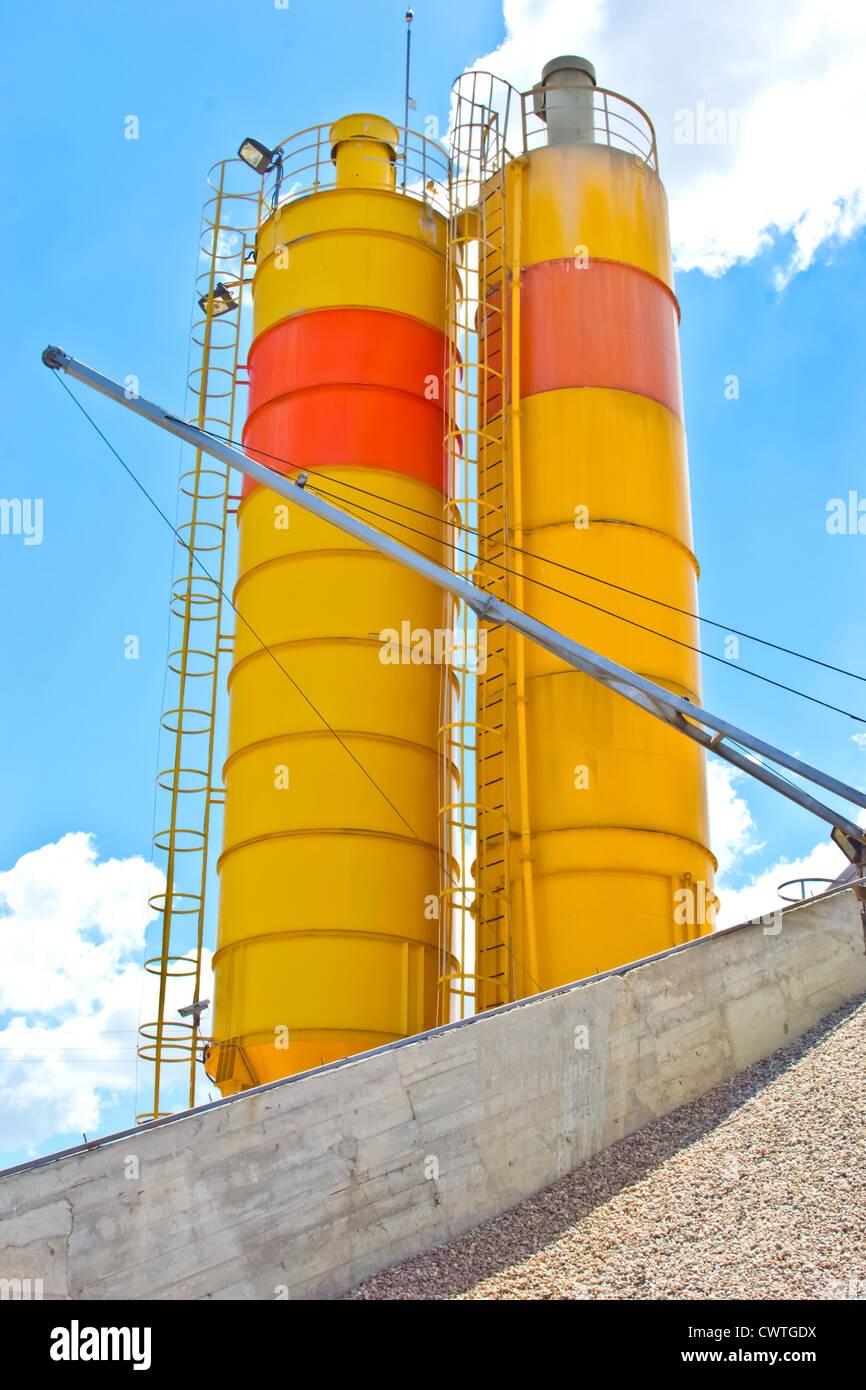 Sand silo hi-res stock photography and images - Alamy