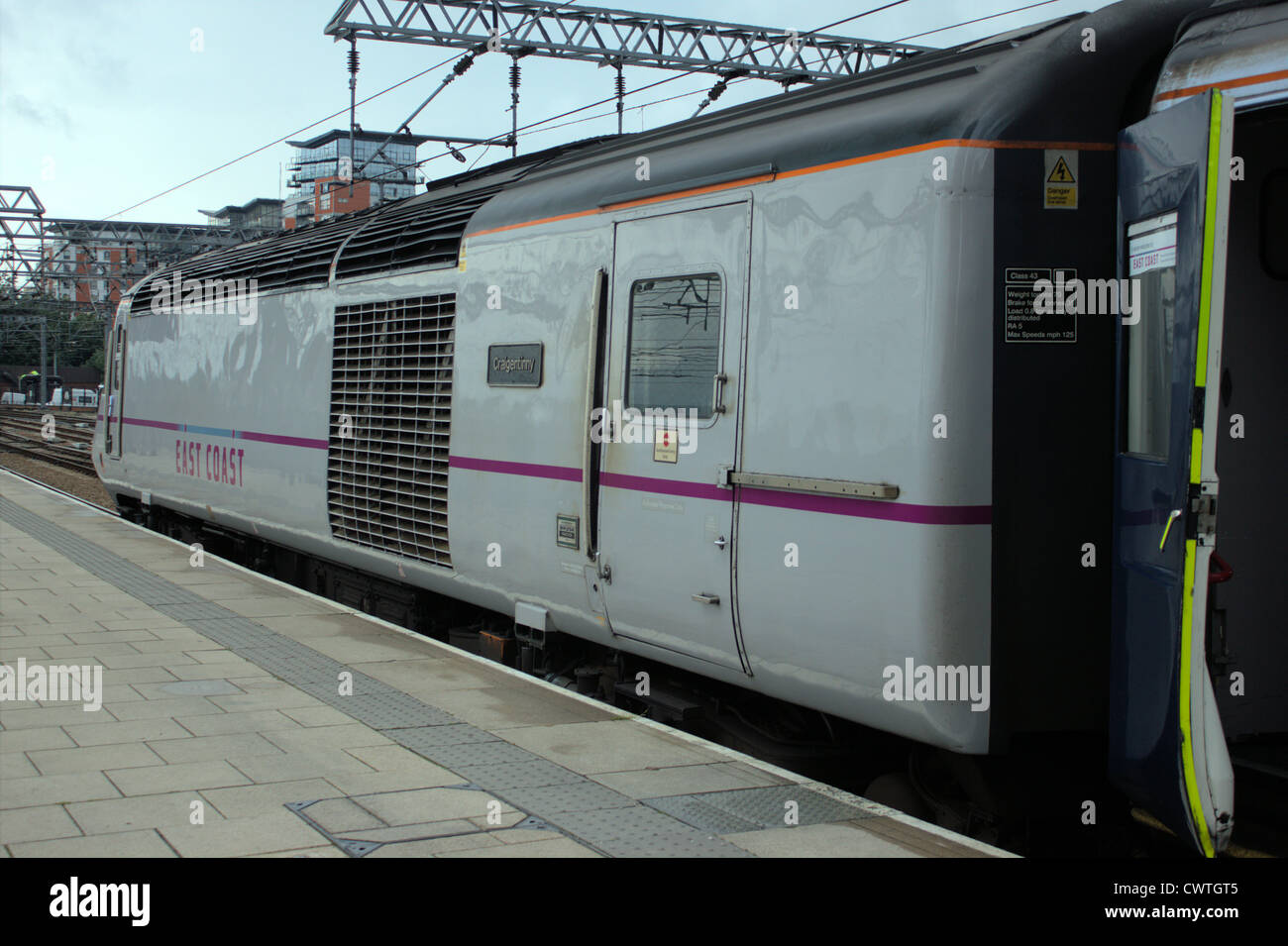 Class 43, 43300 at Leeds station Stock Photo - Alamy