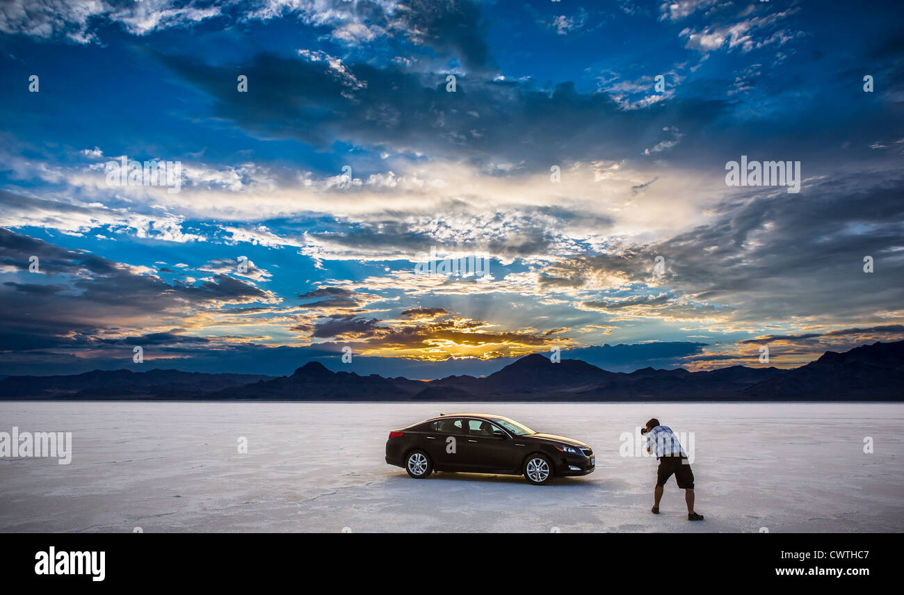 Bonneville salt flats car hi-res stock photography and images - Alamy