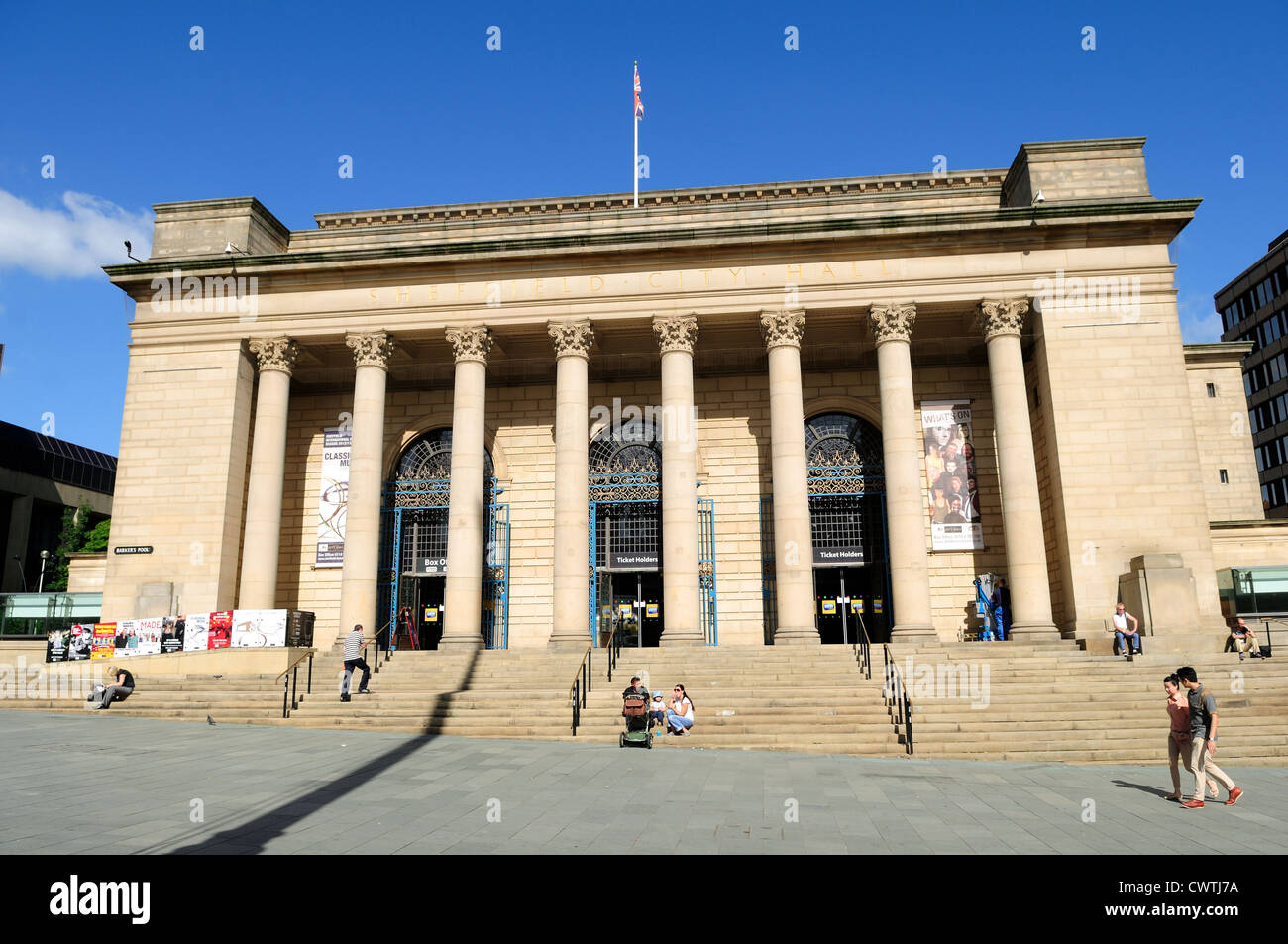 Sheffield city hall concert hi-res stock photography and images - Alamy
