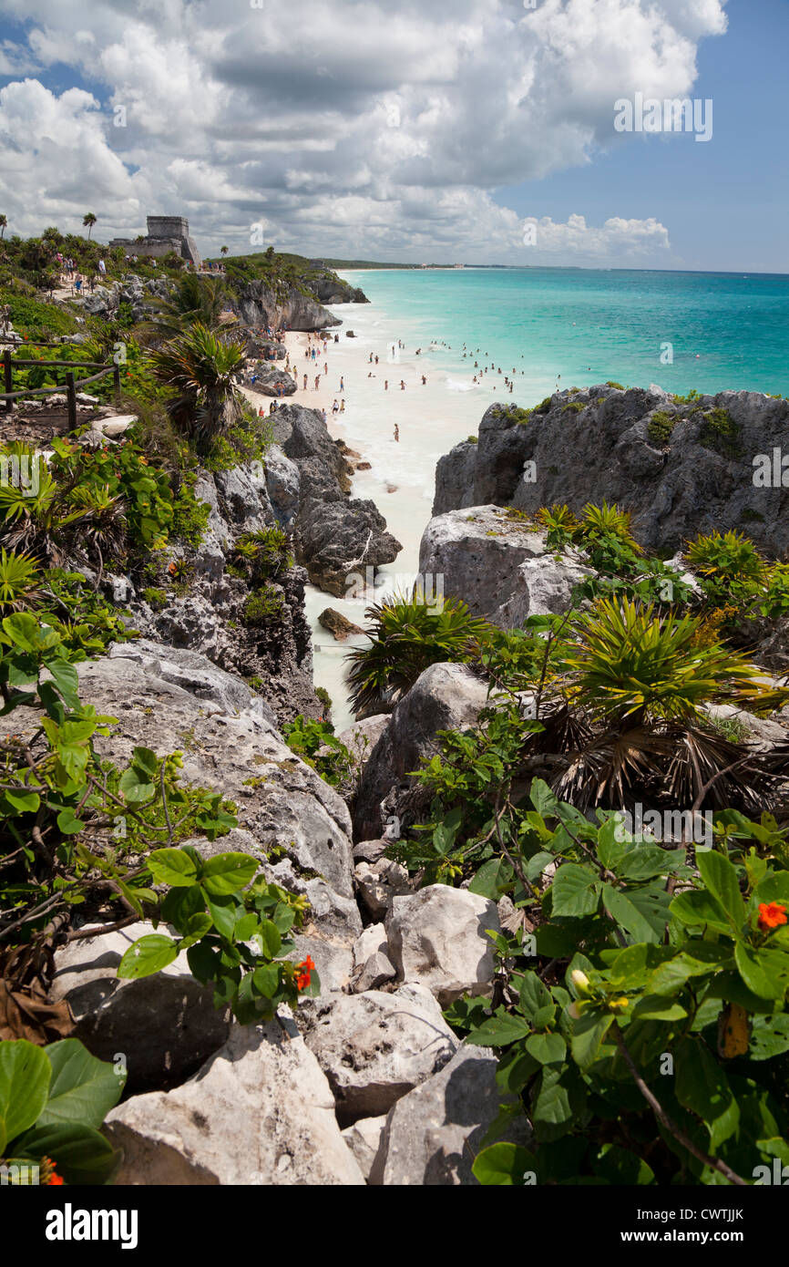 Beach by mayan ruins tulum hi-res stock photography and images - Alamy