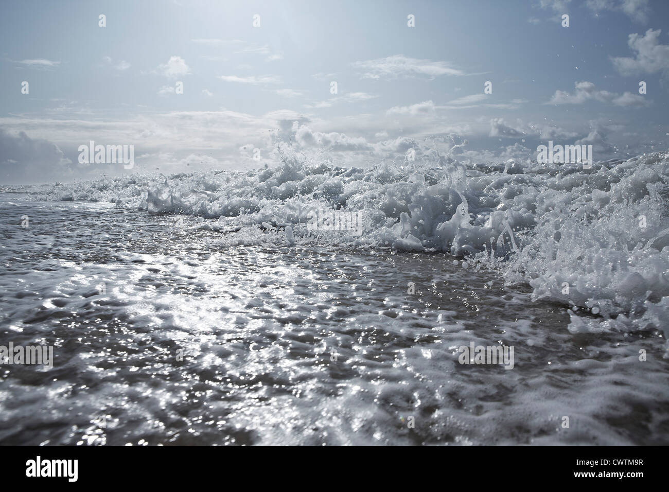 Whitecap waves hi-res stock photography and images - Alamy