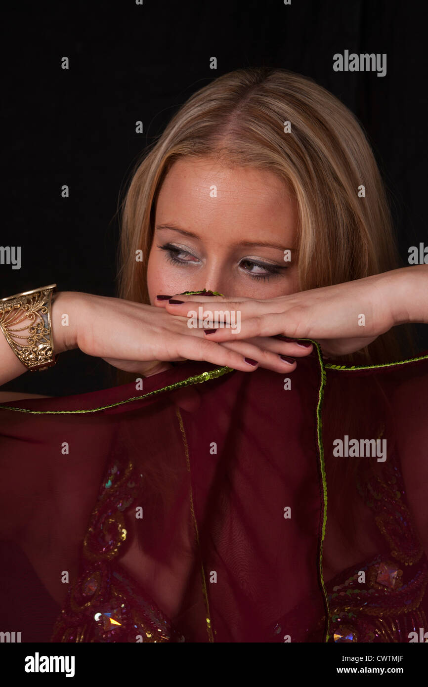 Shimmy Woman High Resolution Stock Photography and Images - Alamy