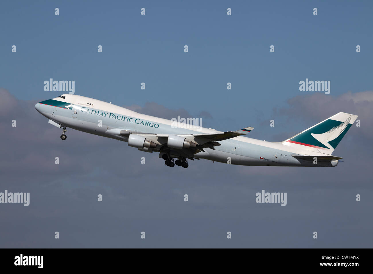 Cathay Pacific Cargo Boeing 747 Jumbo Jet take off at Manchester ...