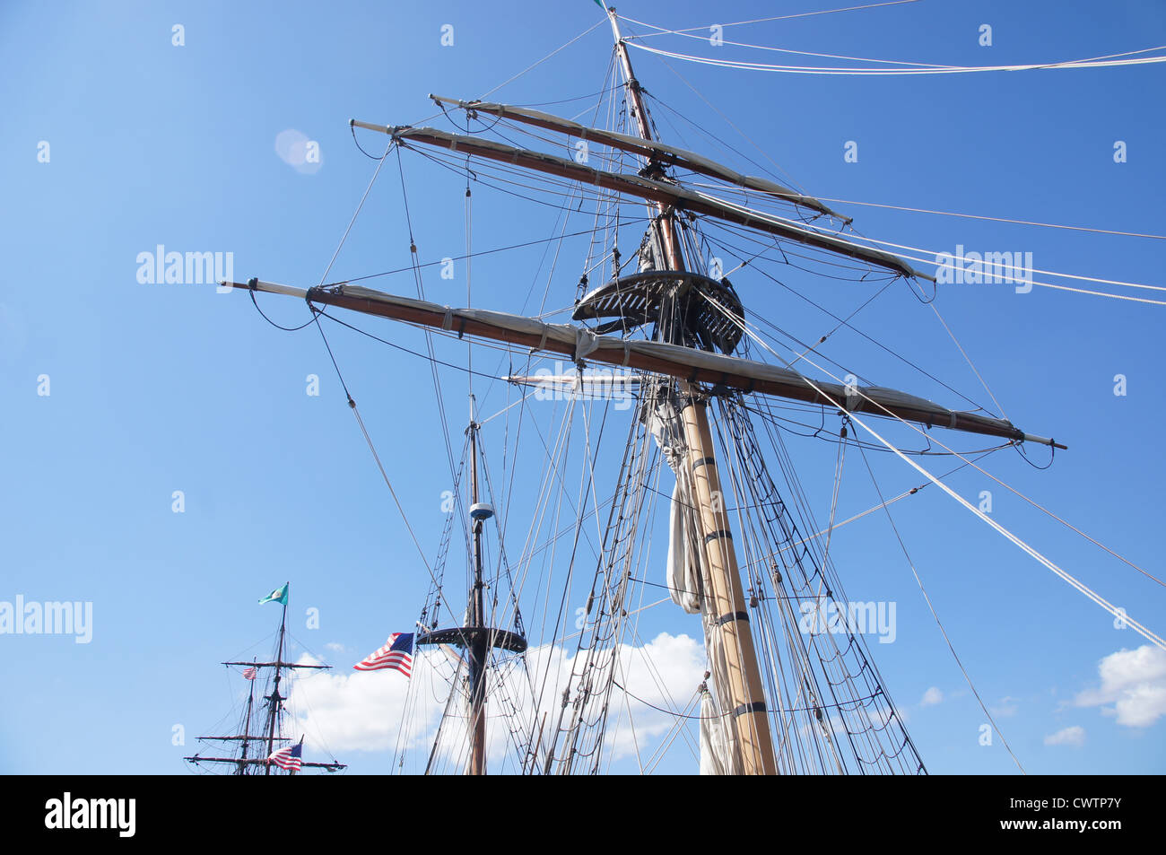Yardarm hi-res stock photography and images - Alamy