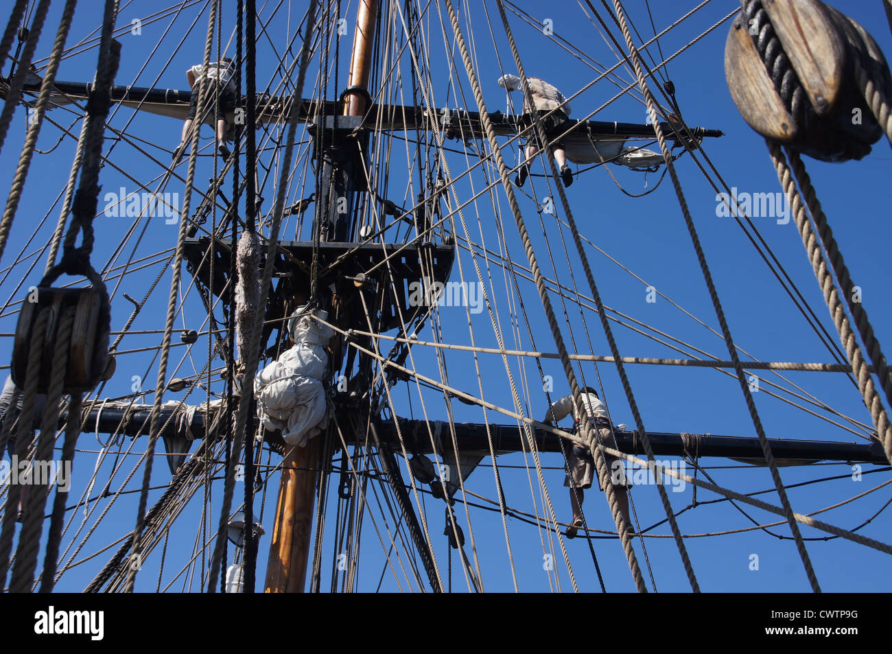 Yardarm hi-res stock photography and images - Alamy