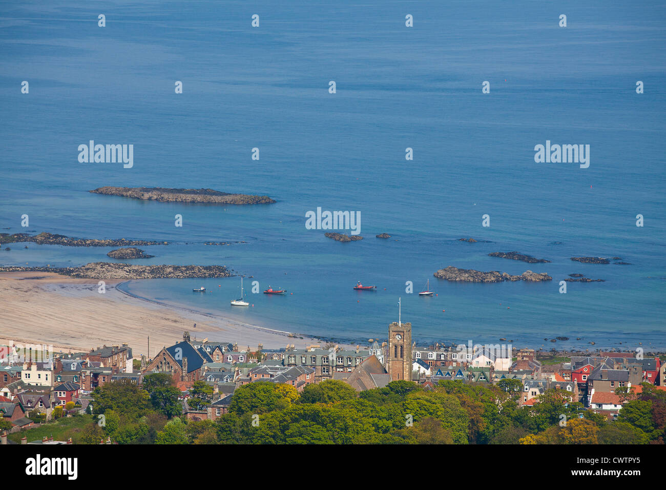North berwick law view hi-res stock photography and images - Alamy