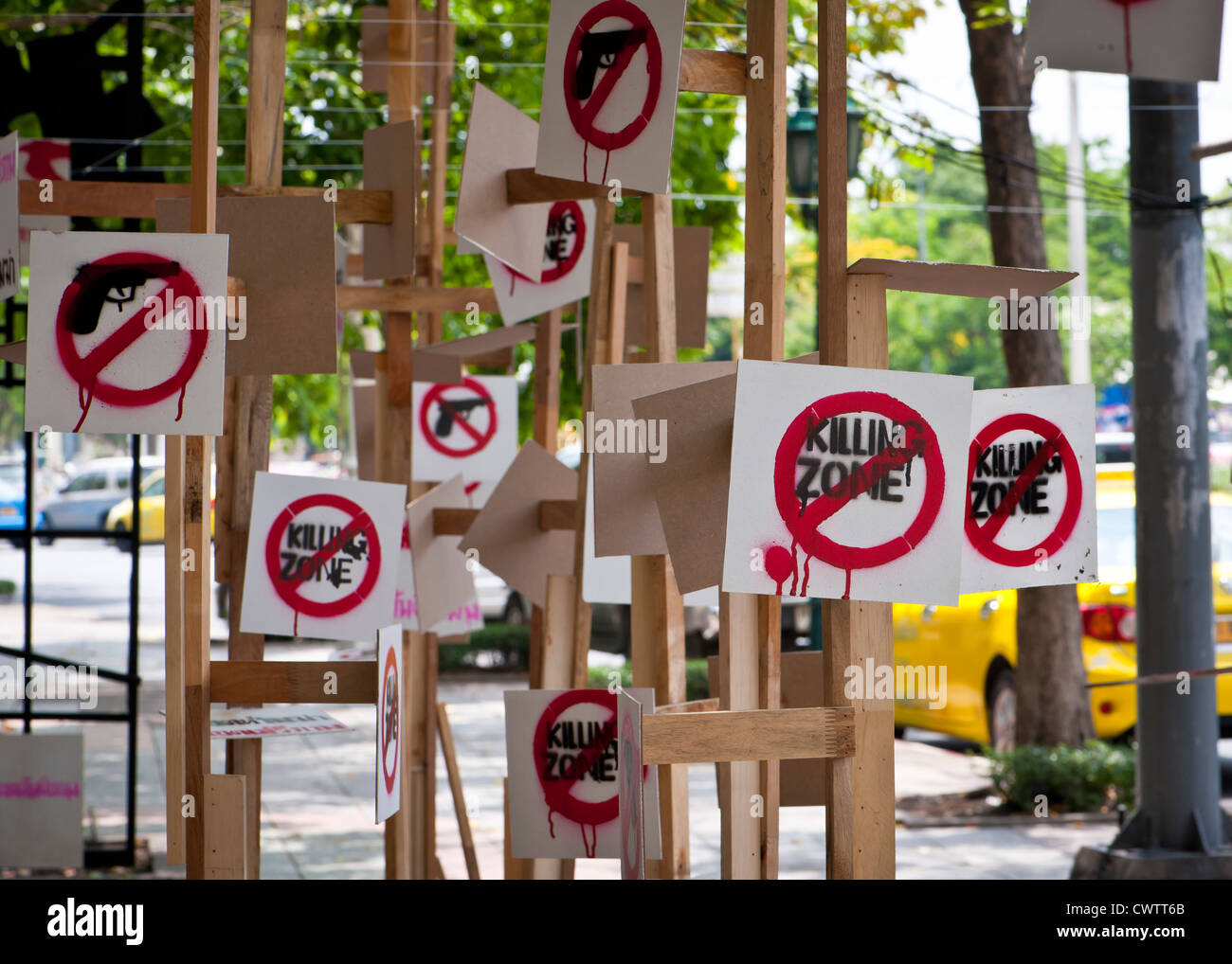 Protest art thailand hi-res stock photography and images - Alamy