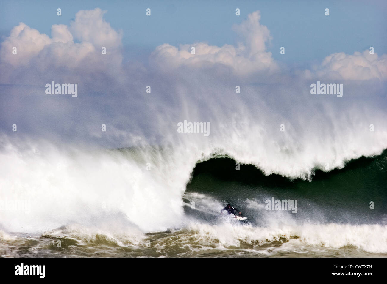big wave surfing scenes at Mundaka, Europe's premiere wave Stock Photo ...