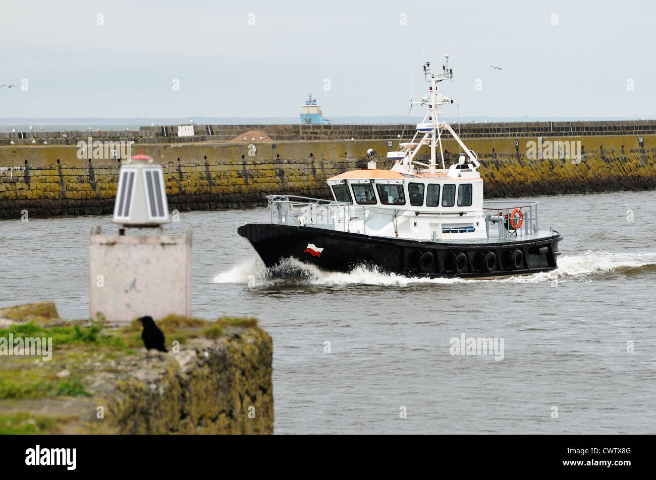 The pilot cutter 'sea haven' in operation at Aberdeen Harbour in 2012 ...