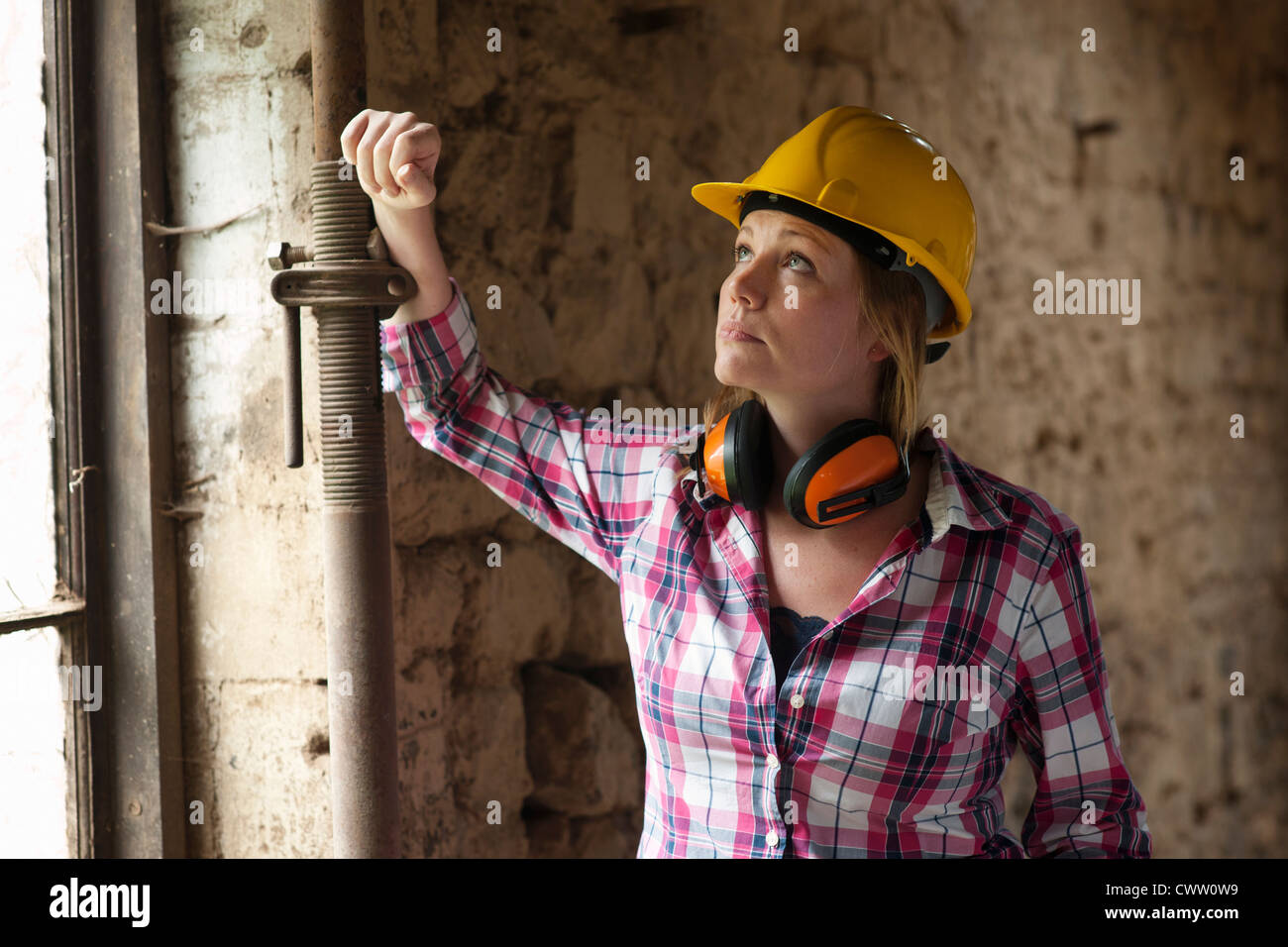 Female construction worker hi-res stock photography and images - Alamy