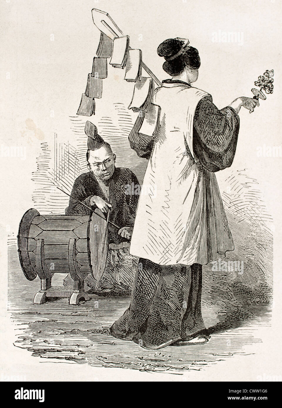 Japanese shinto priestess hi-res stock photography and images - Alamy