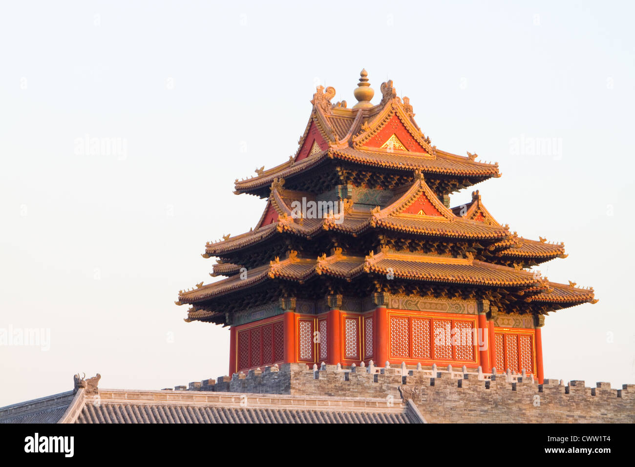 Building corner turret hi-res stock photography and images - Alamy