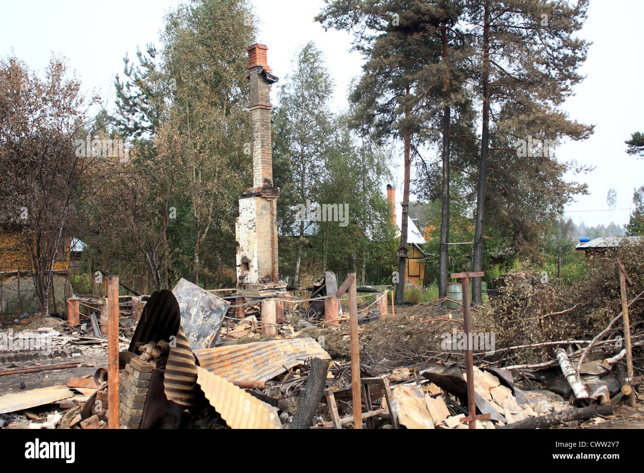 Burned out ruins hi-res stock photography and images - Alamy