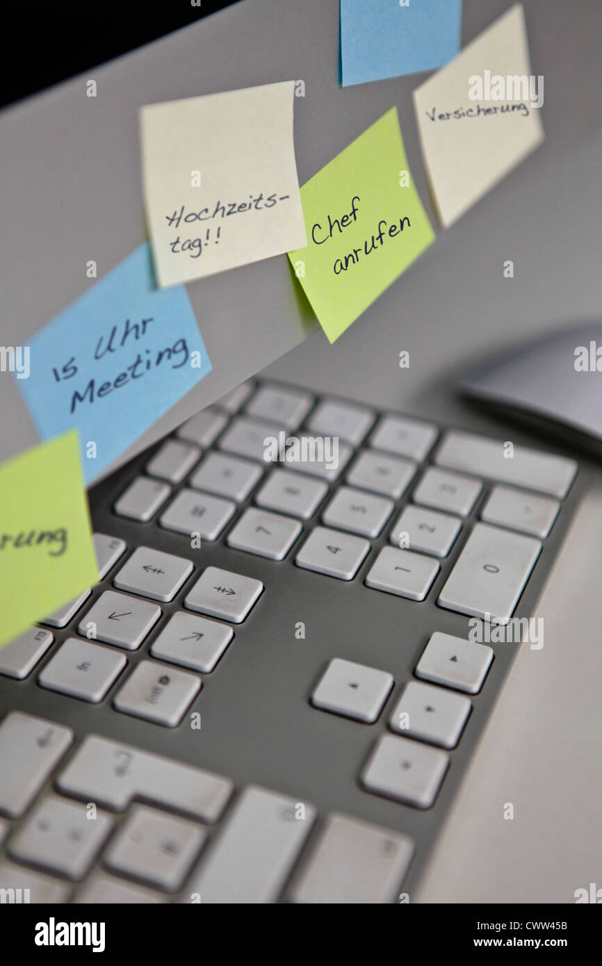 Computer memo hi-res stock photography and images - Alamy