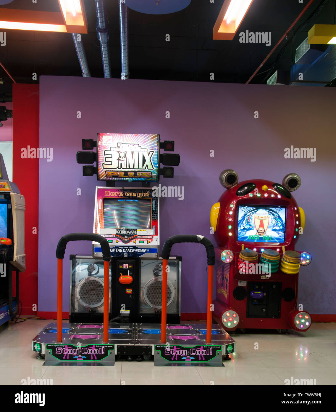 Coin operated games hi-res stock photography and images - Alamy