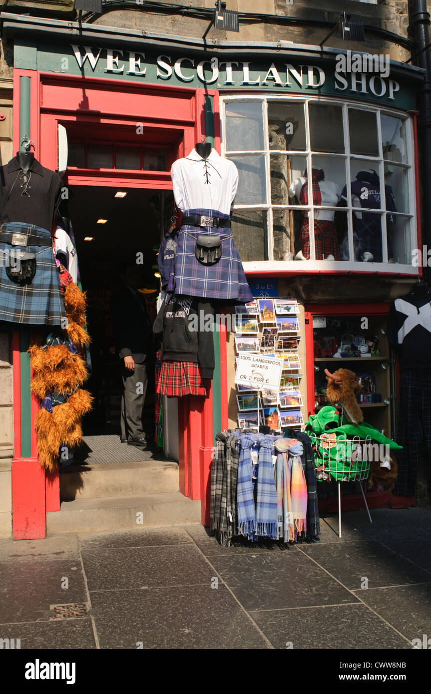 Scottish tourist souvenirs hi-res stock photography and images - Alamy