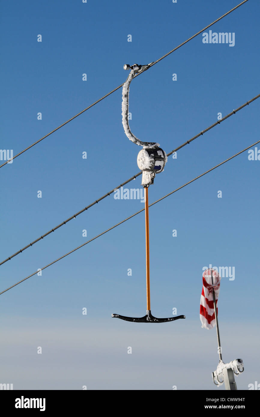 Bar lift hi-res stock photography and images - Alamy