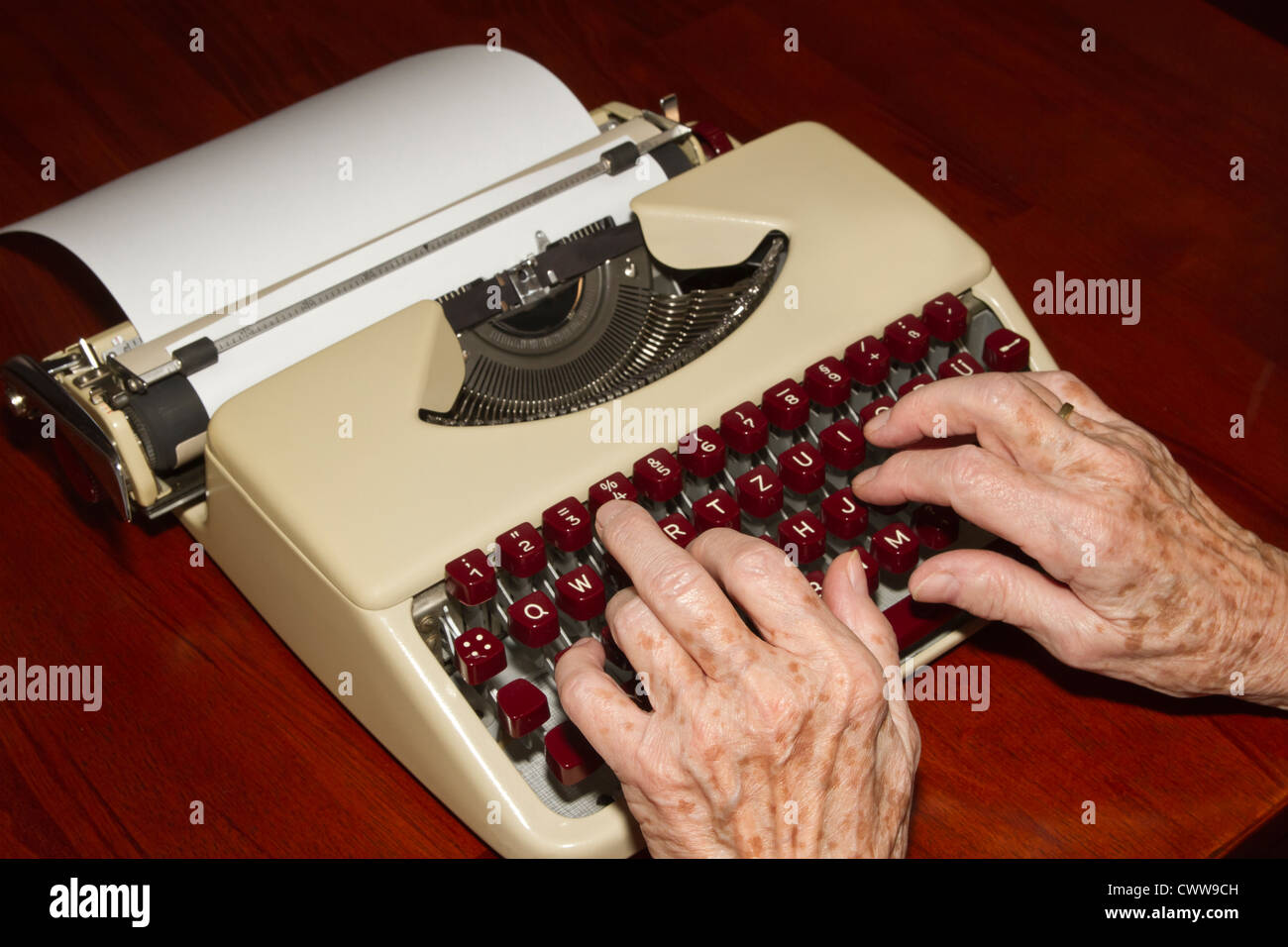 Very old lady letter hi-res stock photography and images - Alamy