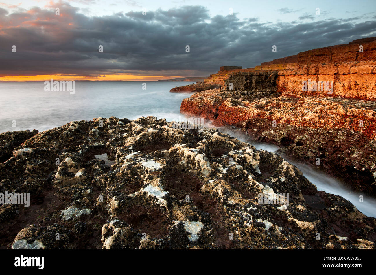 Washing rock hi-res stock photography and images - Alamy