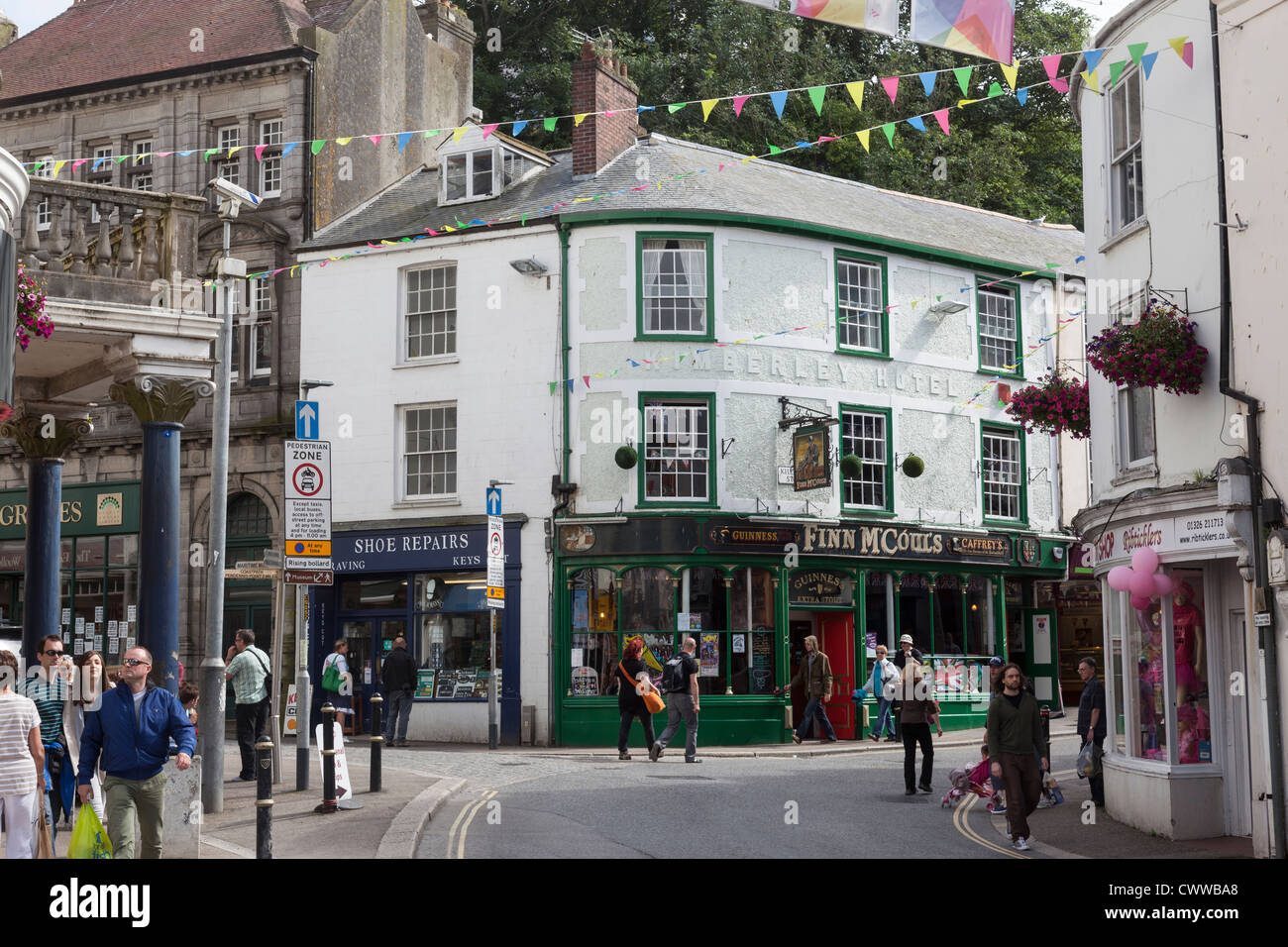 Street view in Falmouth, Cornwall, UK Stock Photo - Alamy