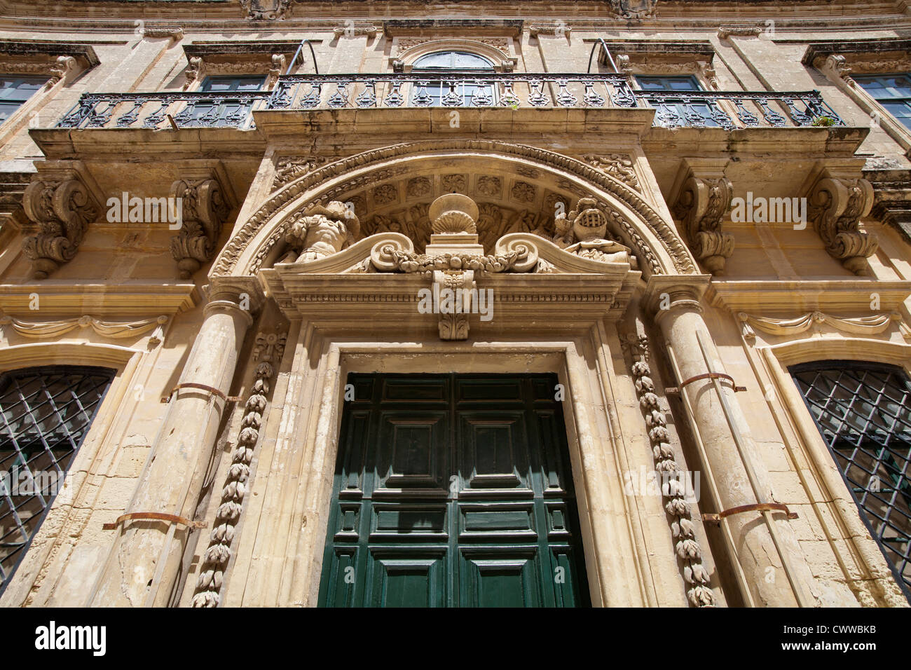 Maltese architecture seen on streets hi-res stock photography and ...