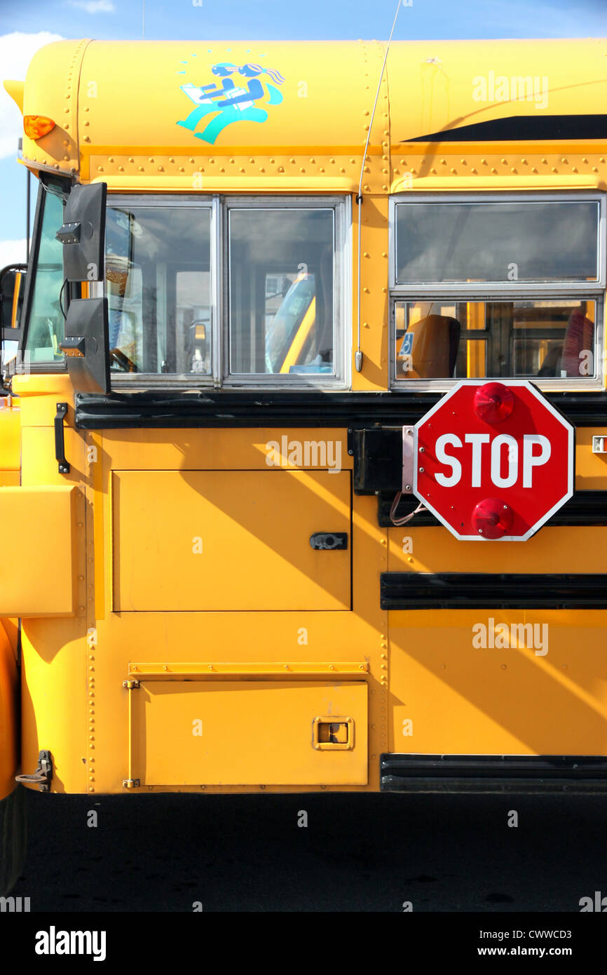 School bus stop hi-res stock photography and images - Alamy