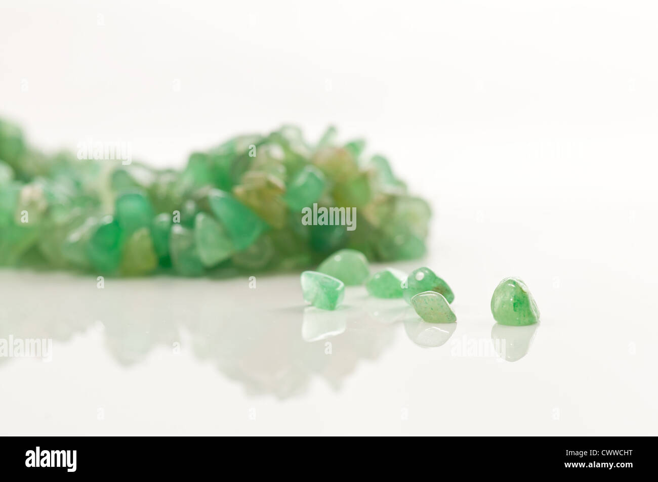 Gold ring green stones hi-res stock photography and images - Alamy