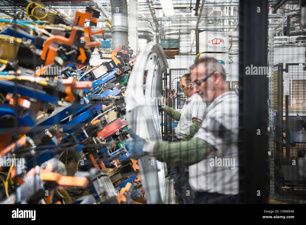 Car Factory Workers High Resolution Stock Photography and Images - Alamy