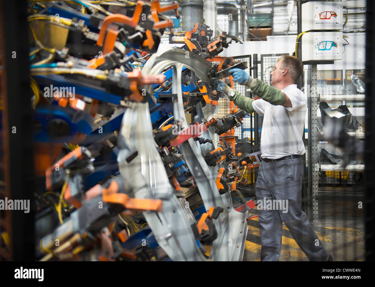 Mature work placement hi-res stock photography and images - Alamy