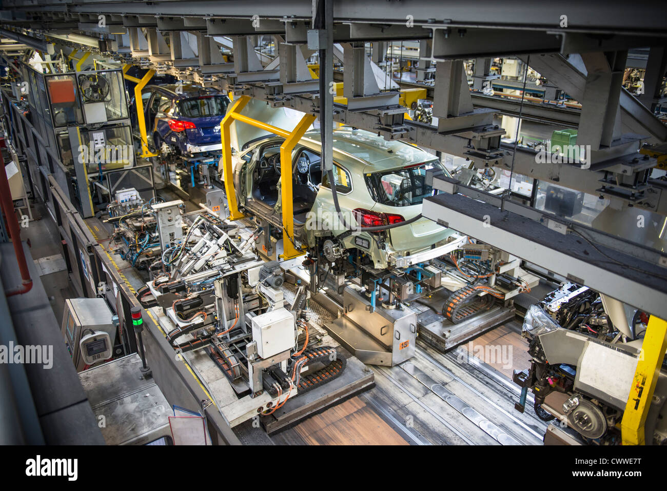 Auto bodies hi-res stock photography and images - Alamy