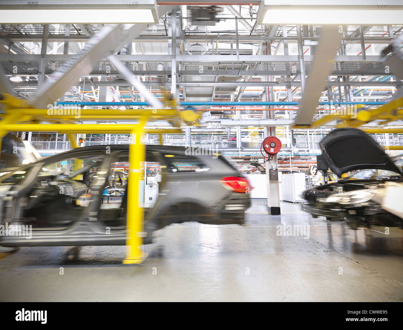 Cars factory hi-res stock photography and images - Alamy