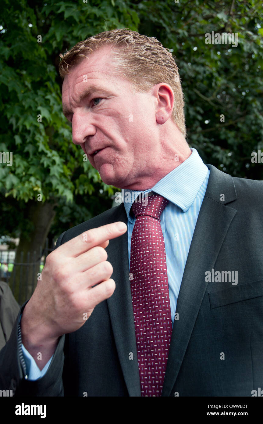 Kevin carroll edl english defence hi-res stock photography and images ...