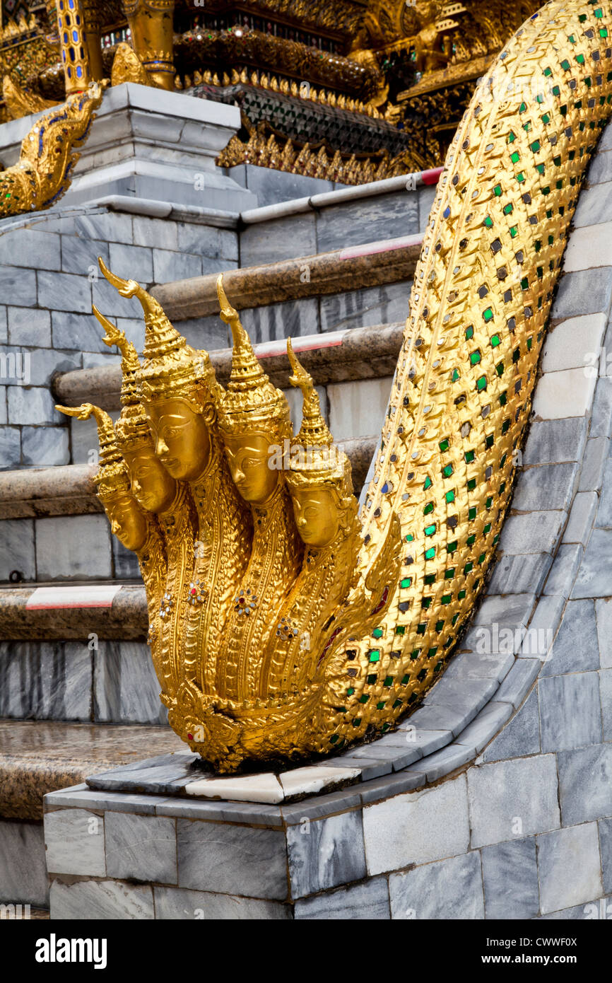 Statue of naga hi-res stock photography and images - Alamy