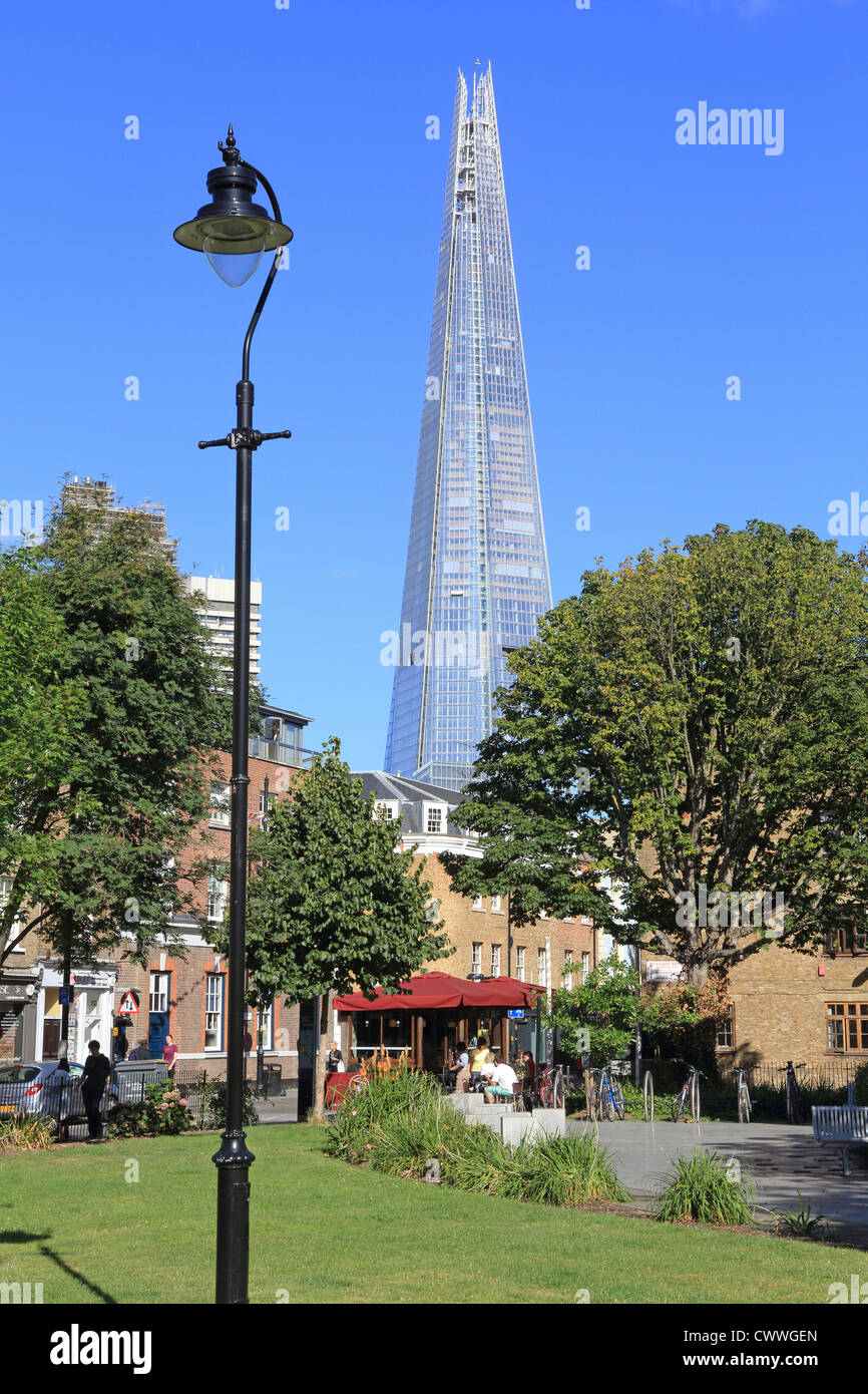 The park at the junction of Tanner Street and Bermondsey Street in ...