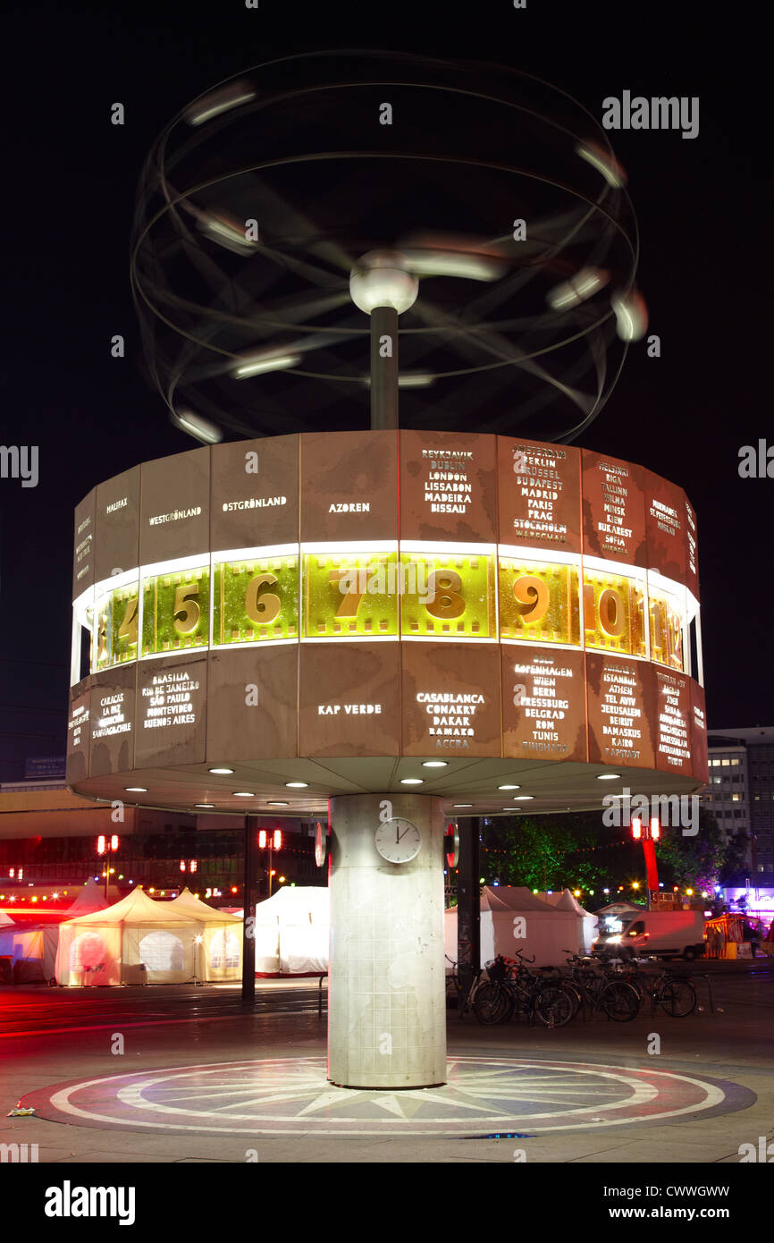 Atomic clock hi-res stock photography and images - Alamy