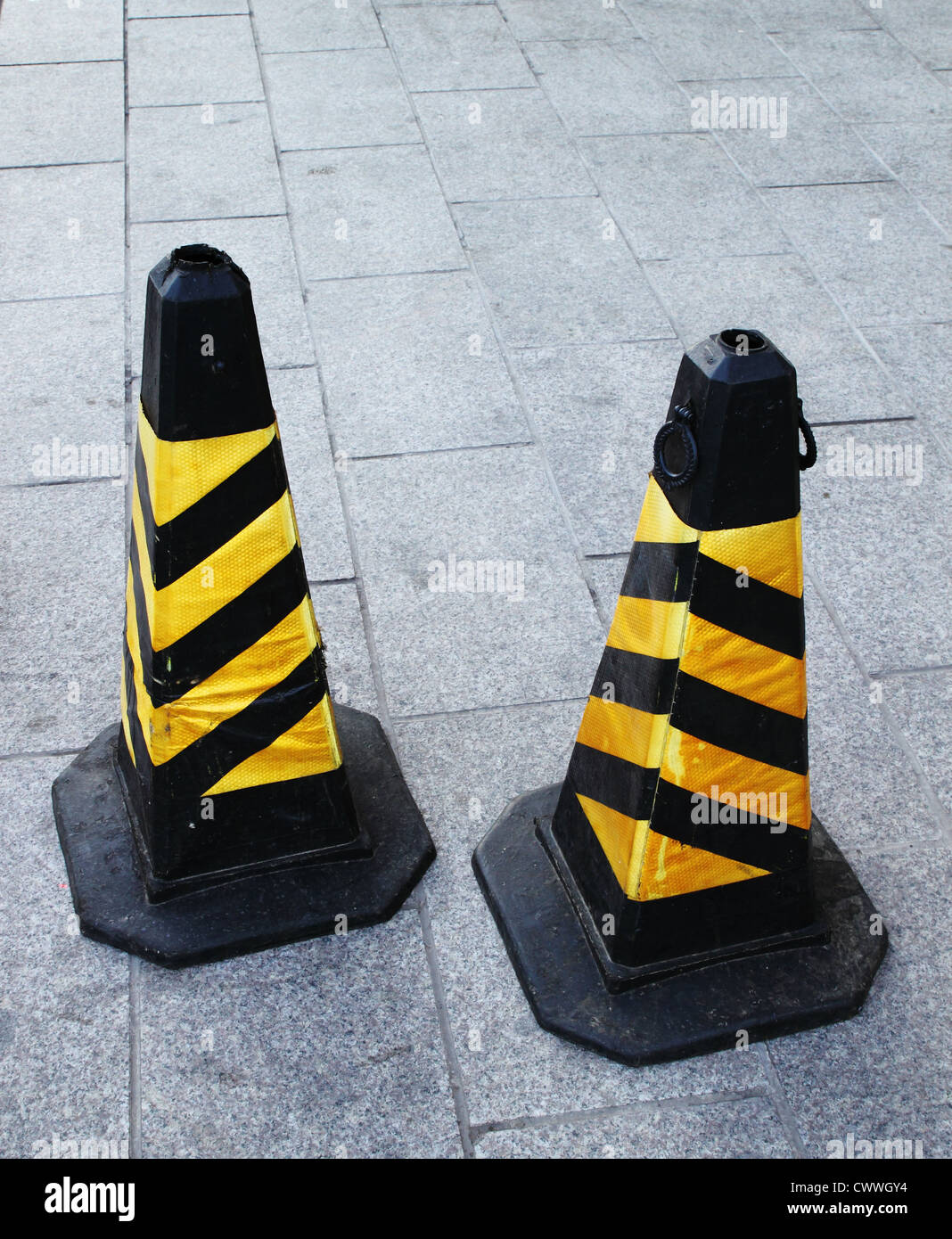 Cone yellow street hi-res stock photography and images - Alamy